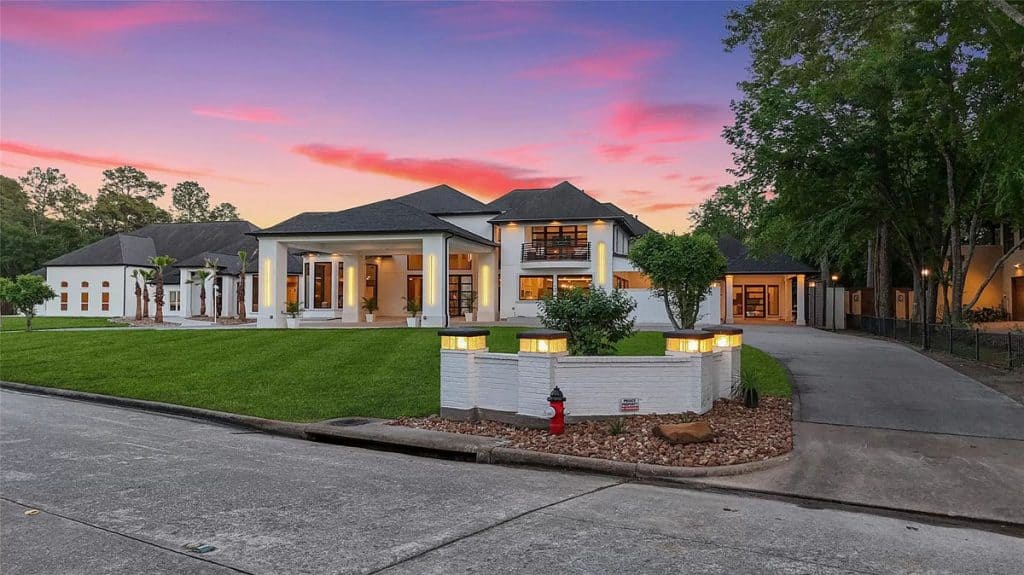 $4.8M Houston, Texas Mansion with 15,000 Sq Ft - Inside Mansions