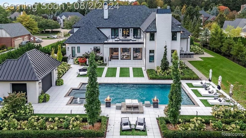 This Michigan Mansion has Bulletproof Windows and more than 30 Security ...