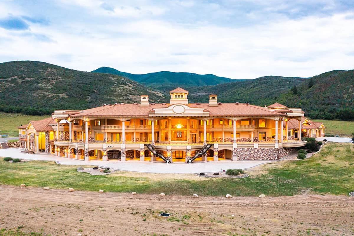 This Remarkable 50,000+ Sq Ft Mansion Offers Breathtaking Views of ...