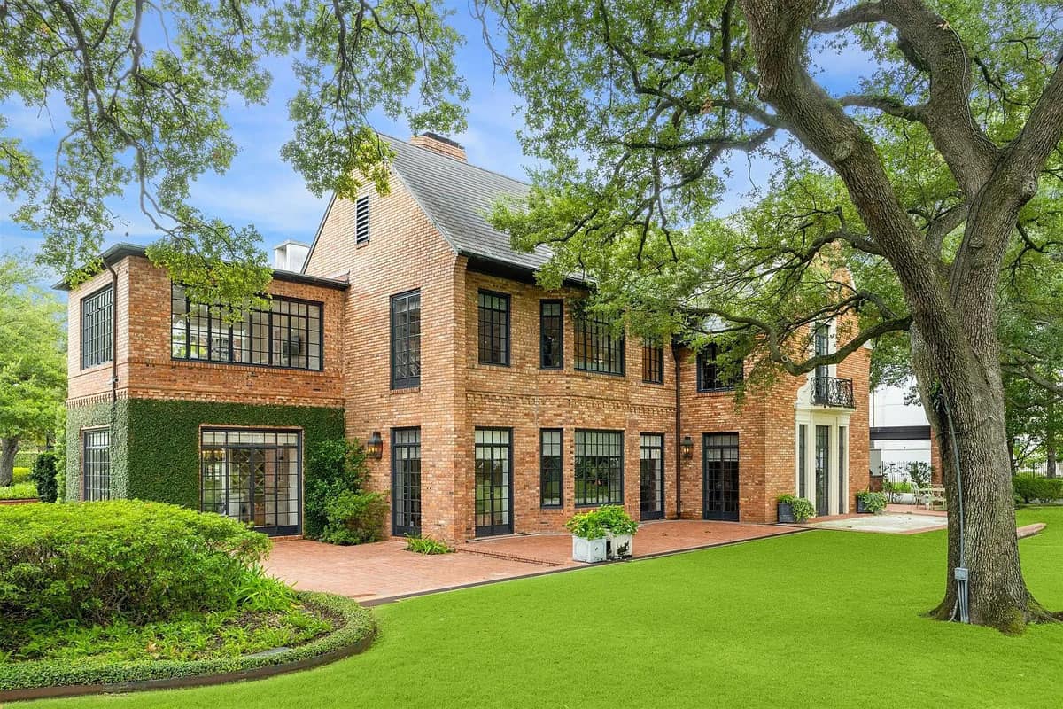 Houston Mansion with 9,400+ Sq Ft for under $19M (Photos) - Inside Mansions